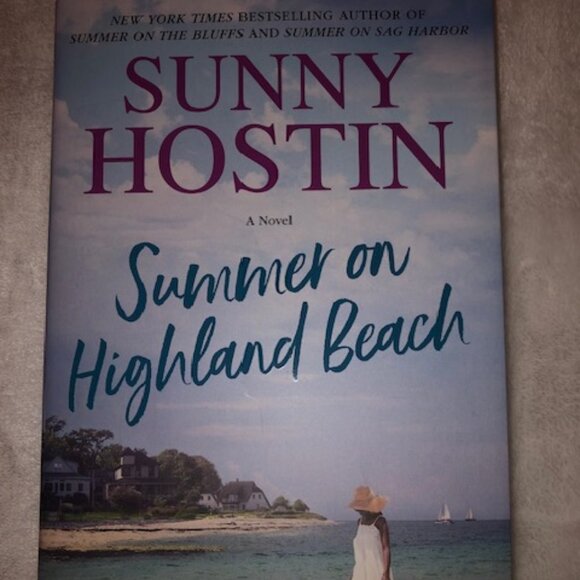 William Morrow Publisher | Other | Book By Sunny Hostin Summer On ...